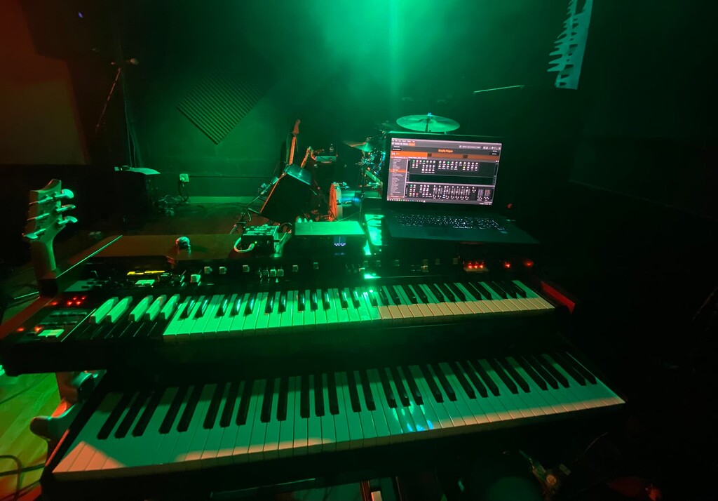 New Gig & Hardware in the wild - Gig Performer in Action - Gig ...