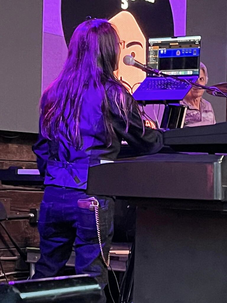 Purple Jam V - GP Rules the Keyboard Pit - Gig Performer in Action ...